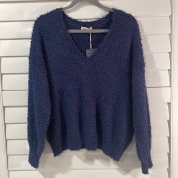 Universal Thread | Sweaters | Universal Thread Navy Blue Fuzzy Sweater ...